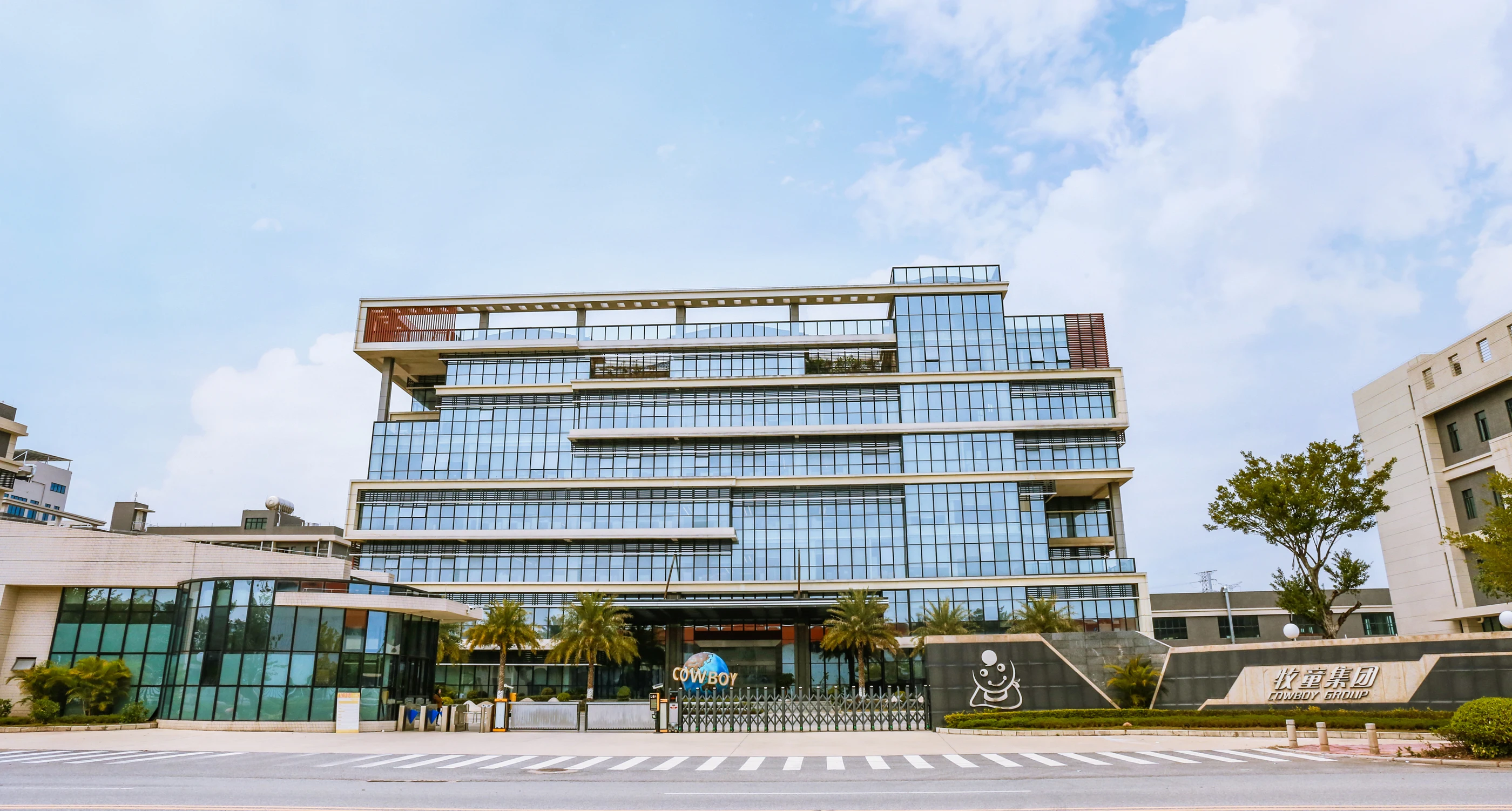 Outdoor Slide Wooden Climbing Net Kindergarten Combination Solid Wood ...