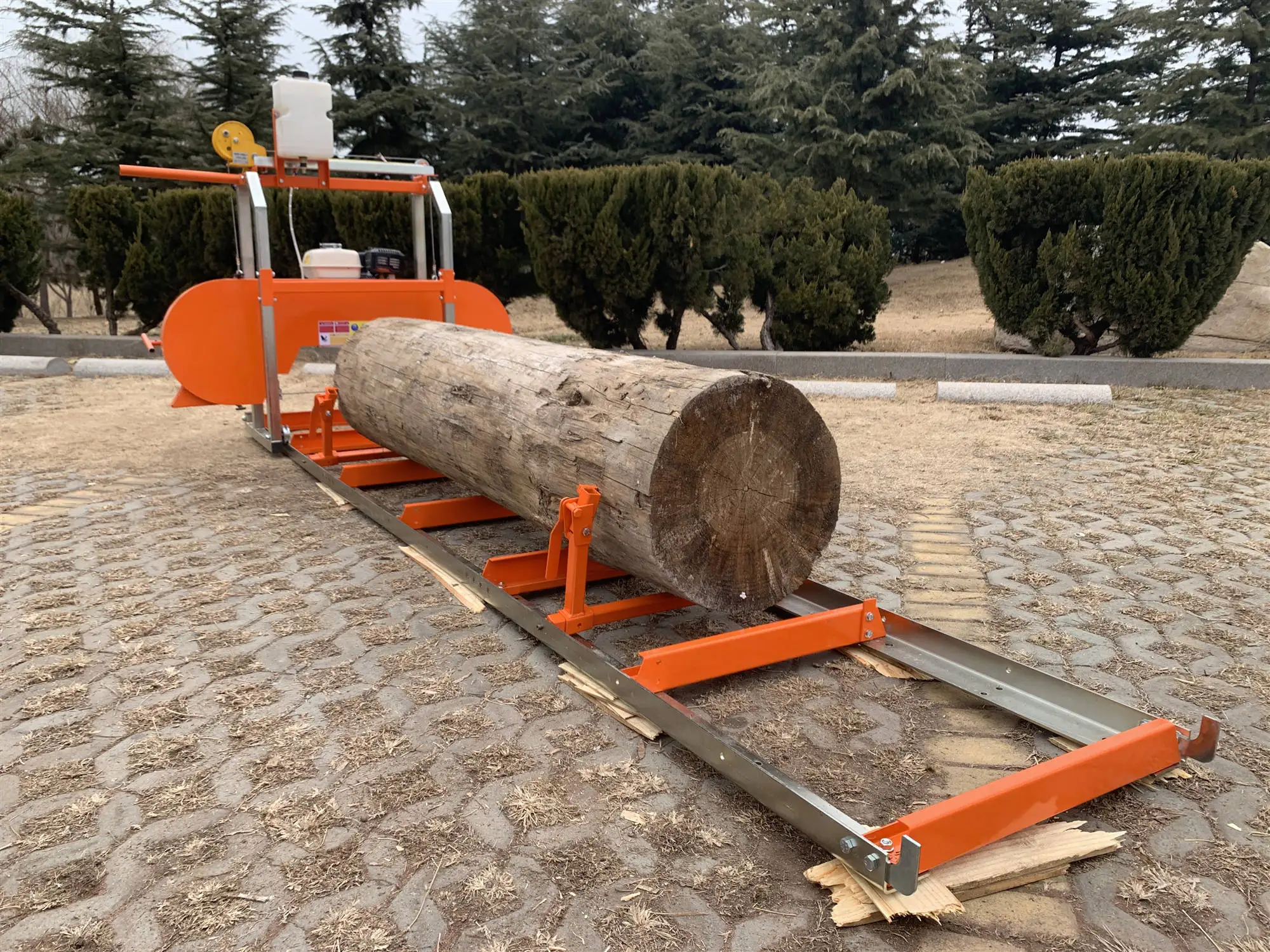 RS18G Portable Sawmill with Gasoline Engine - Easy to Operate Log Band ...