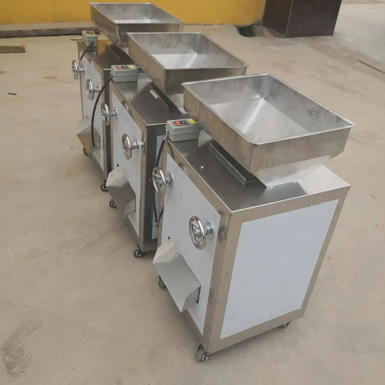 200kg Straight Knife Nut Chestnut Cashew Almond Peanut Crushing and ...