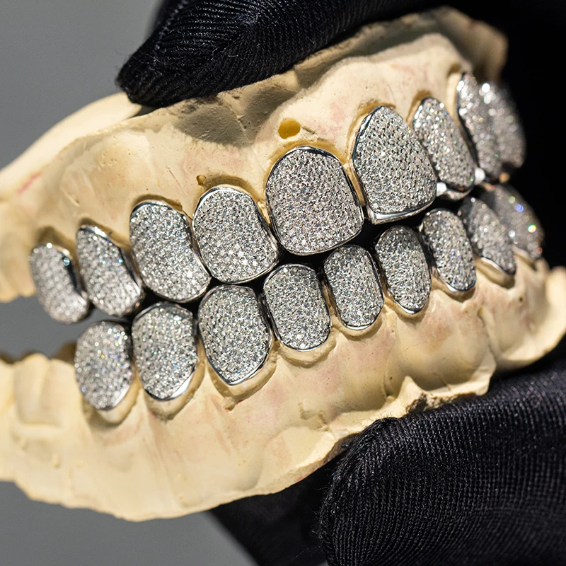 Hip Hop Customize Iced Out Teeth Grillz 925 Sterling Silver Grillz ...