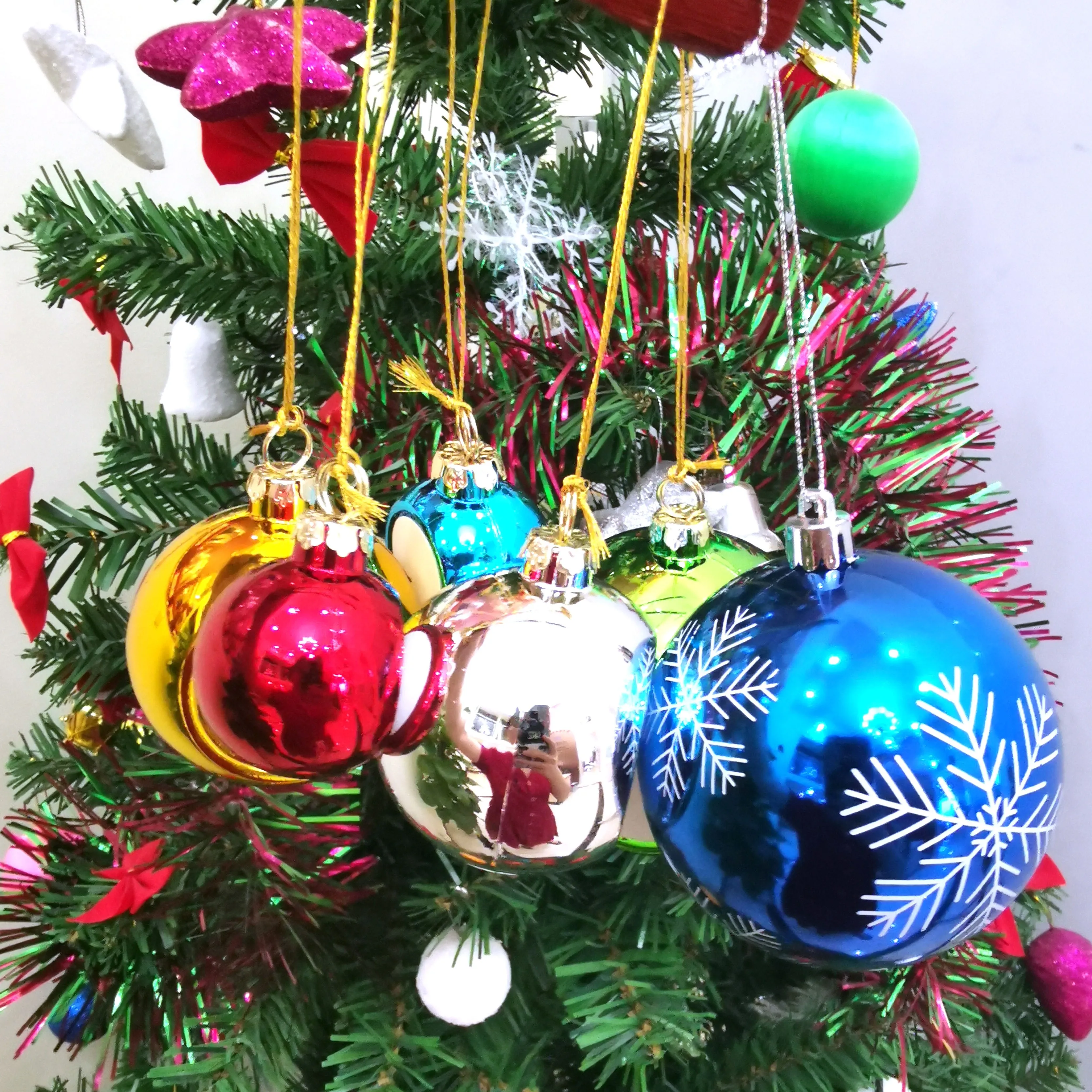Baiyin Wholesale Round Ball Decoration Colorful Christmas Ball Tree ...