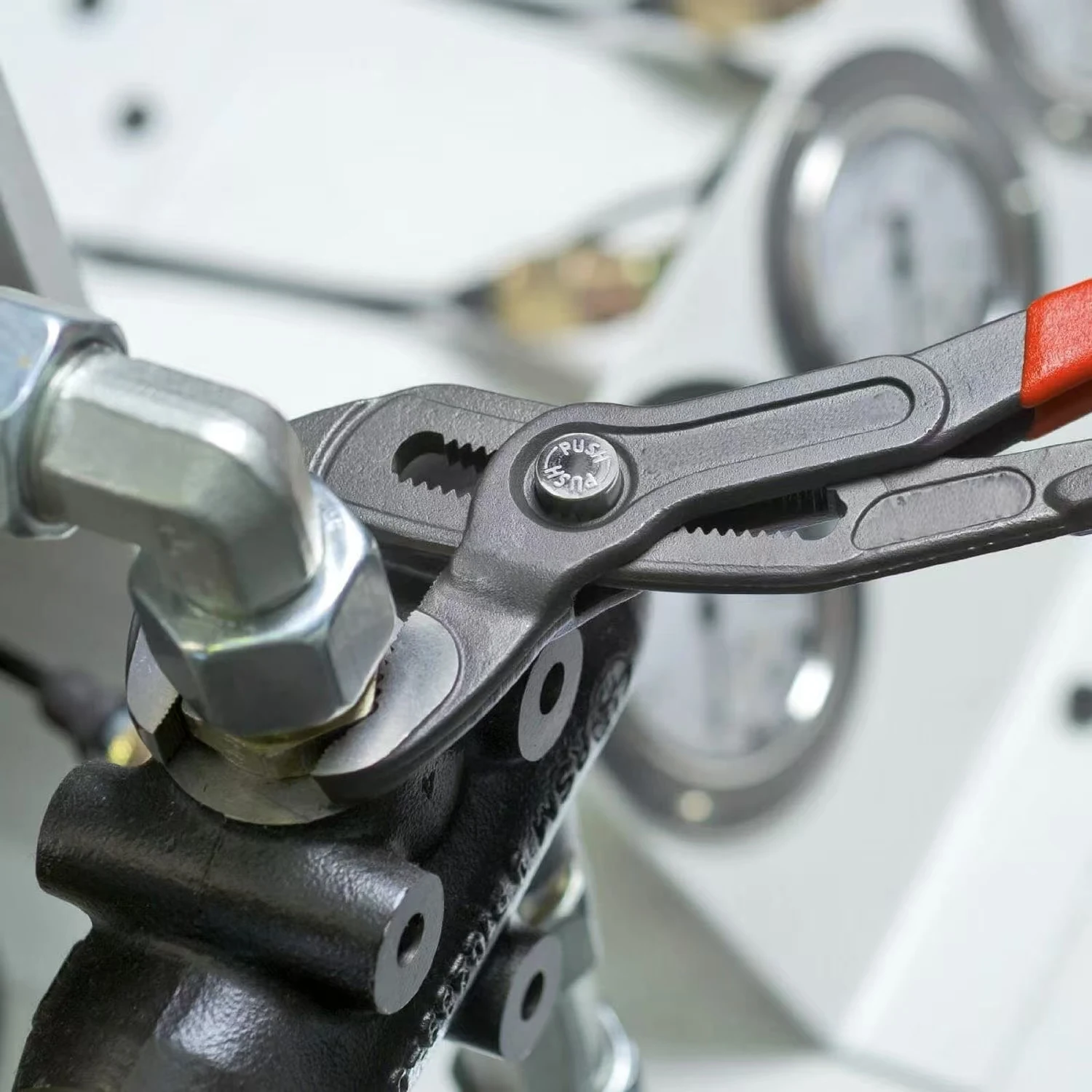 German Type Channel Lock Pliers OEM Customizable CR-V Alloy Steel ...