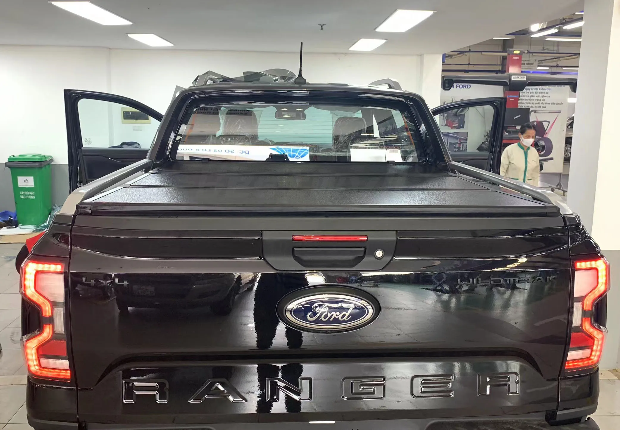 BESTWYLL Pickup Truck Bed Three Trifold Hard Tri Fold for Adventure Tri ...