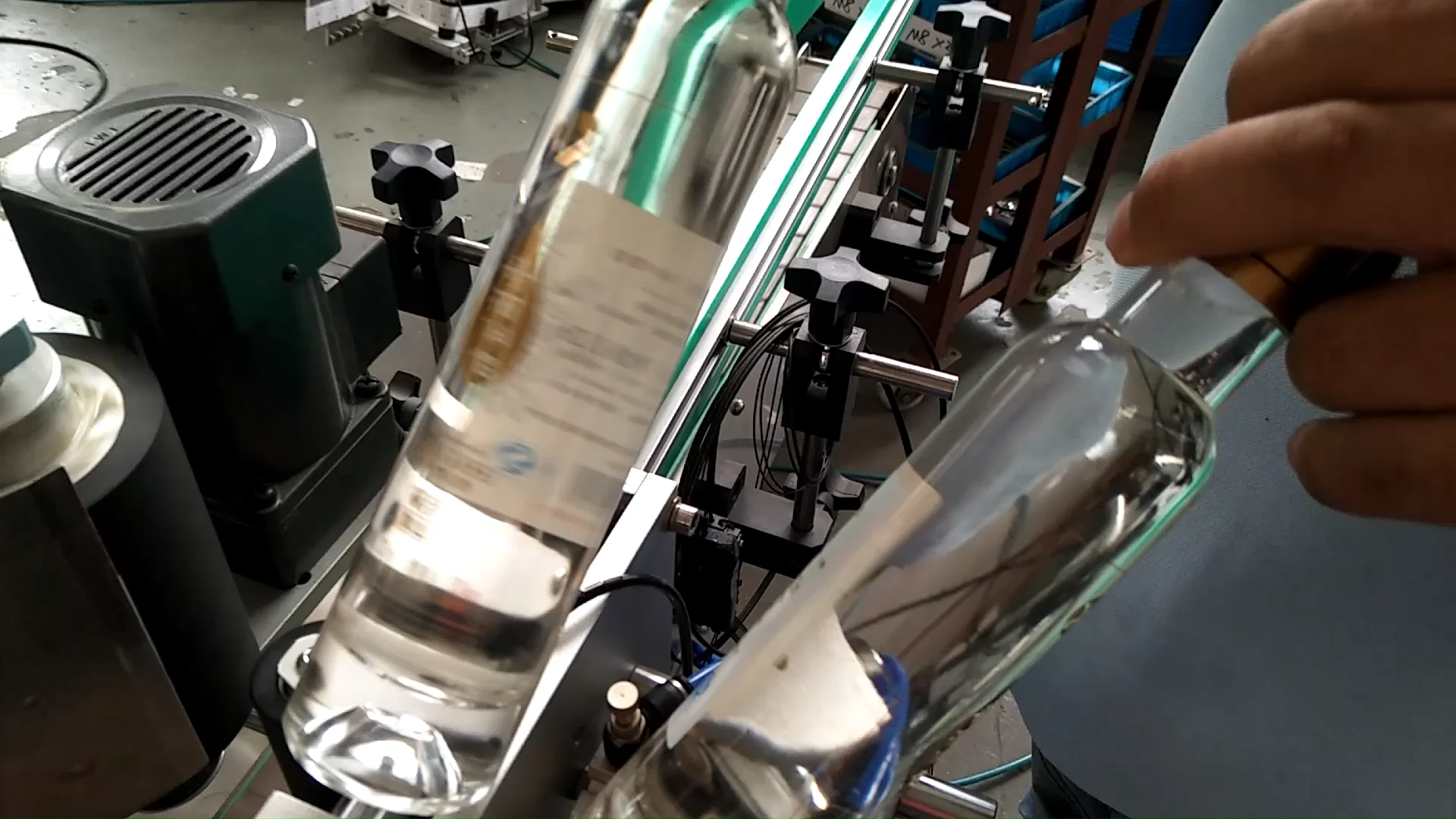 High Precision Dual Side Round Bottle Labeling Machinery Cosmetic ...