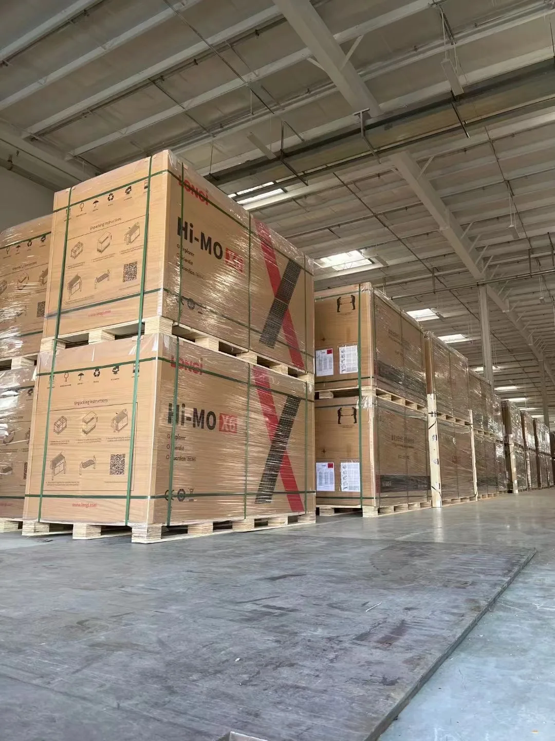 Longi Solar Panels - Hi-Mo X6 Explorer Half Cell Technology