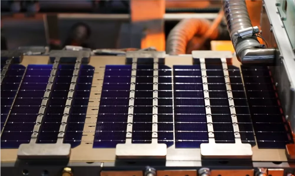 JA N Type Bifacial Double Glass Solar Panels 144pcs Half Cell 570w 580w ...