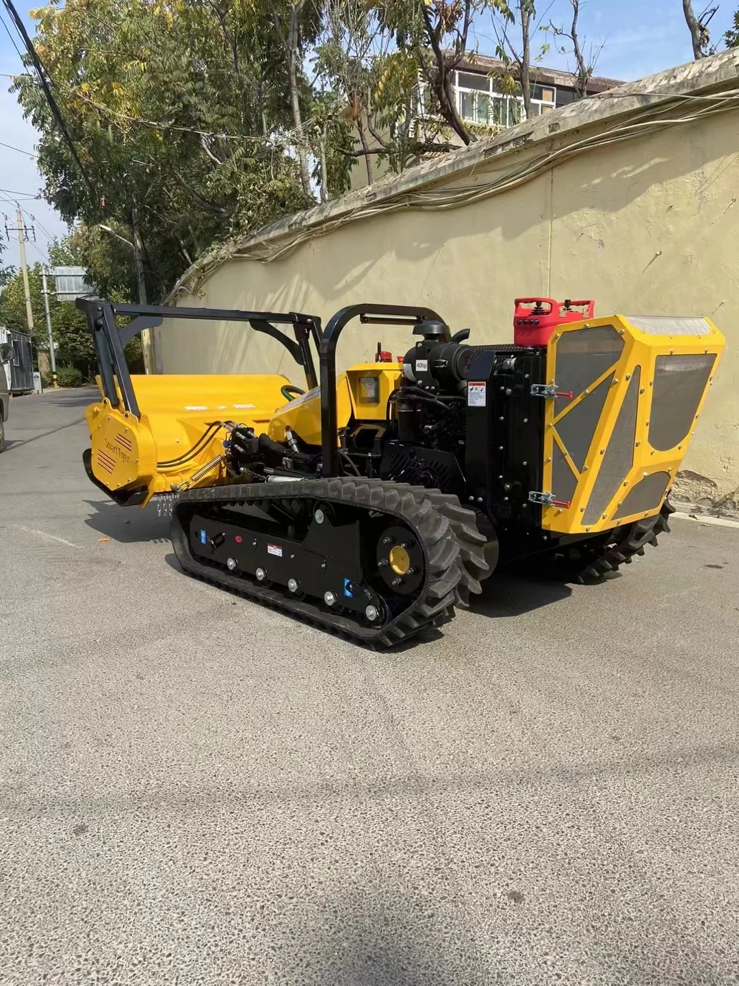 Diesel All Terrain Hydraulic Platform Lawn Mower for Sale
