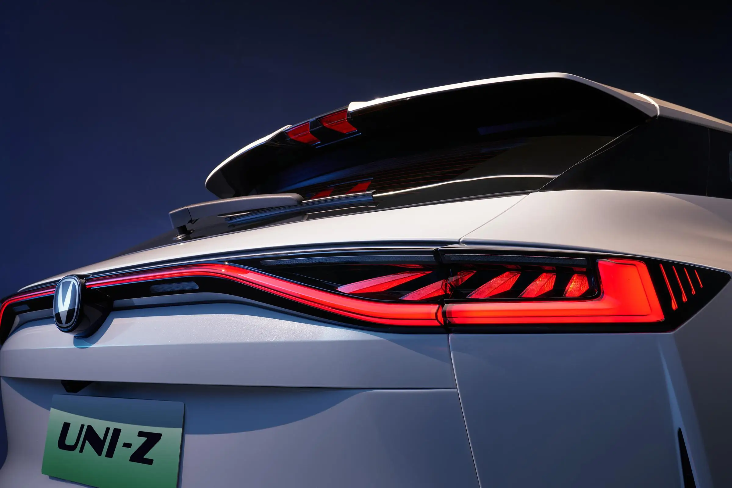 Electric Car 2024 Changan Uni-z 1.5t 5-door 5-seat Suv Hybrid Ev Cars New Energy Vehicles Pre ...