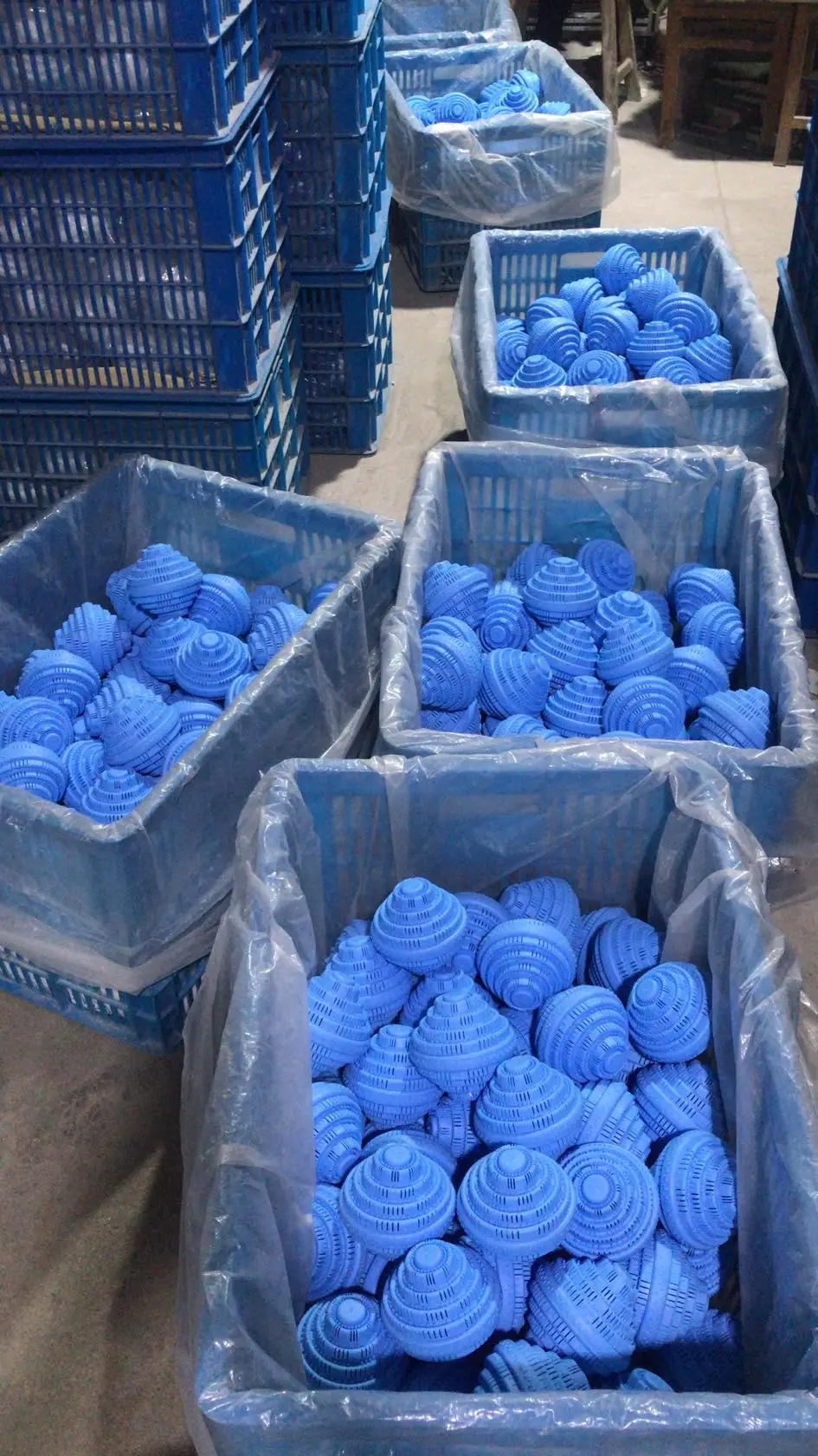 Magic Plastic Wash Ball Eco-friendly Laundry Ball Ceramic Washing Ball ...