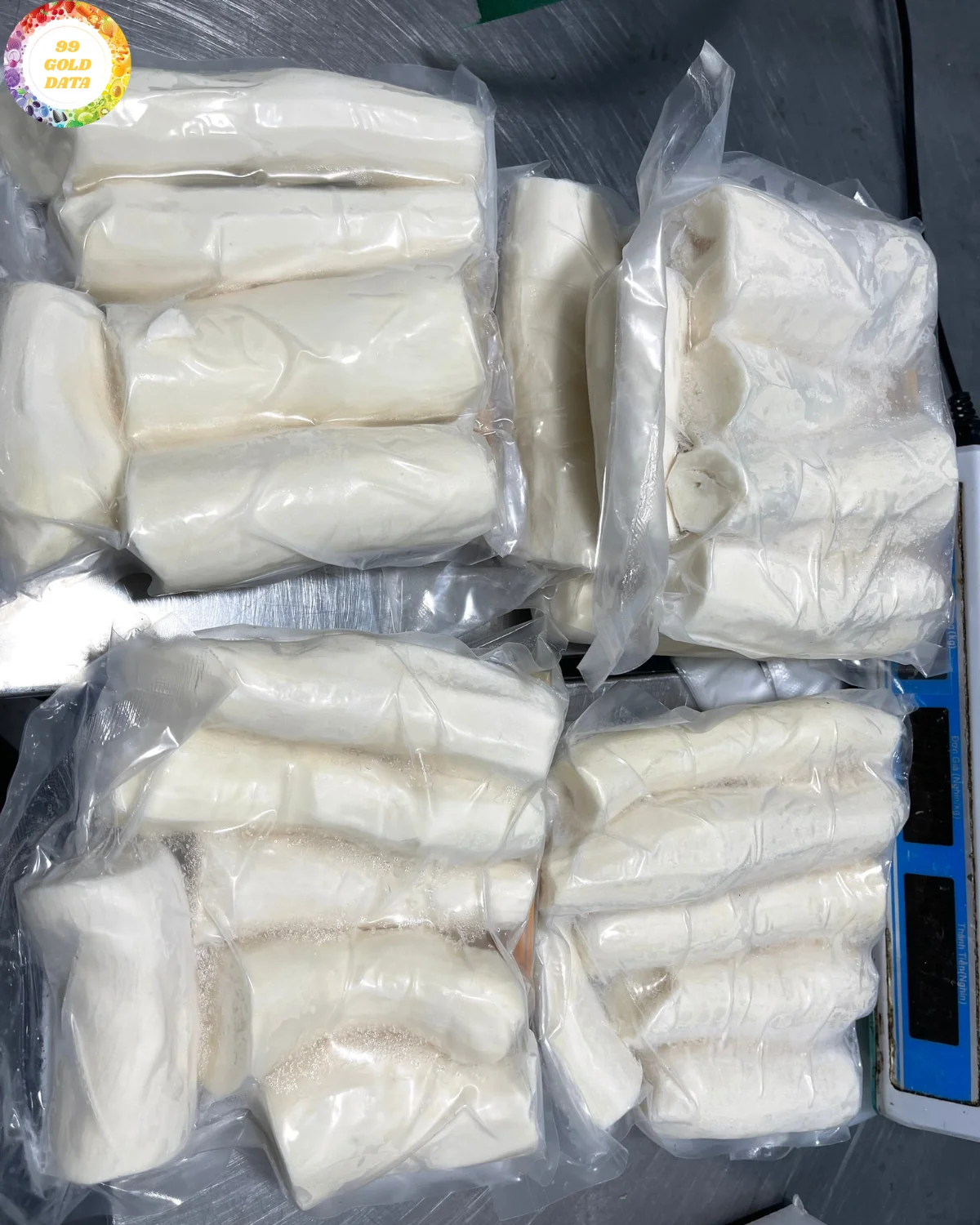 Fresh Tapioca Root/ Cassava, IQF Frozen Tapioca, Freeze Crushed Tapioca ...