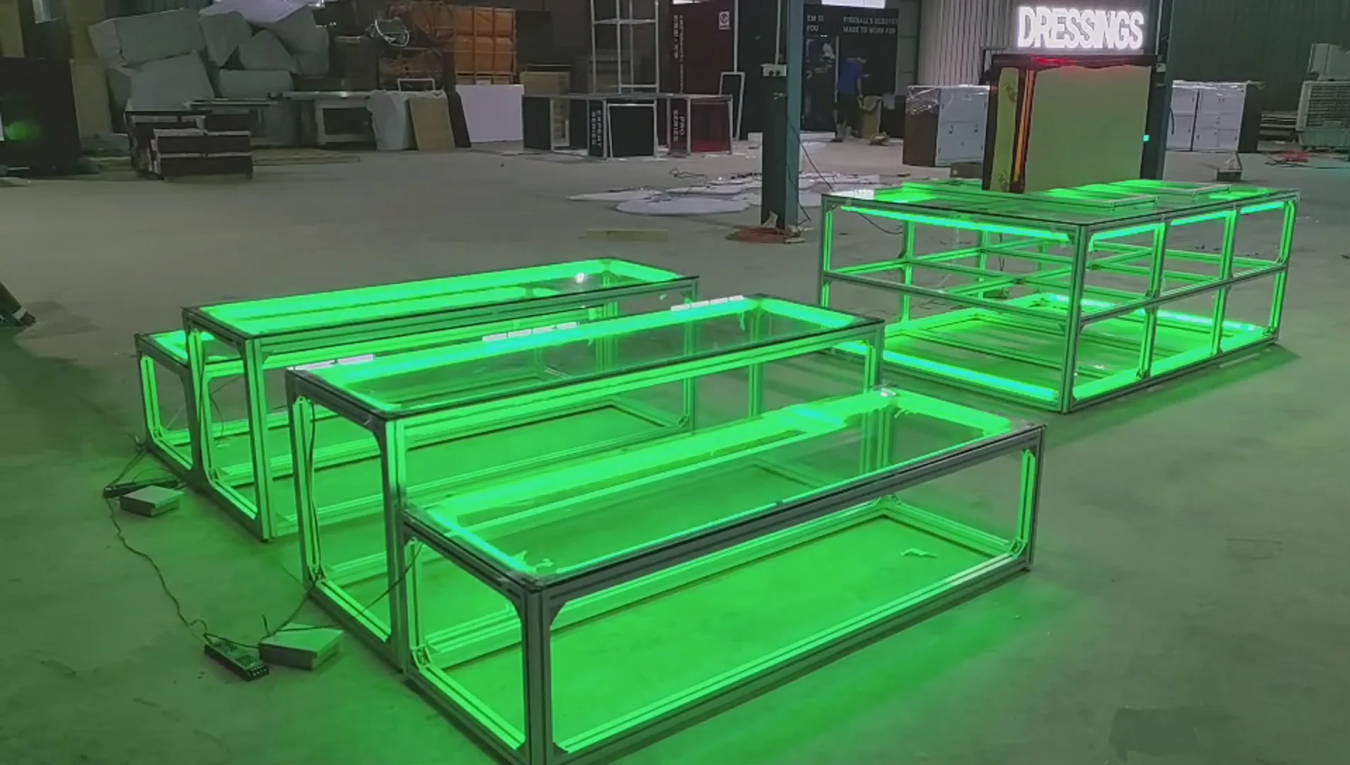 Factory Custom Commercial Display Modern Design Glass Tower Aluminum ...