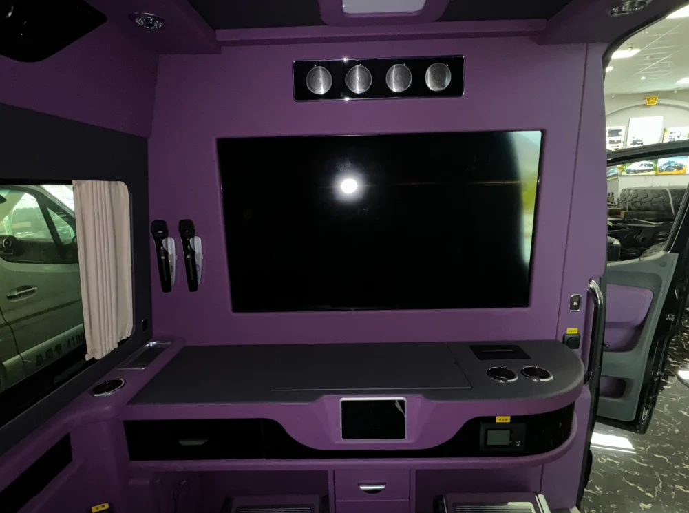 26 Inch Curved Roof Mount Monitor for Hiace, Vito, Sprinter | Android ...