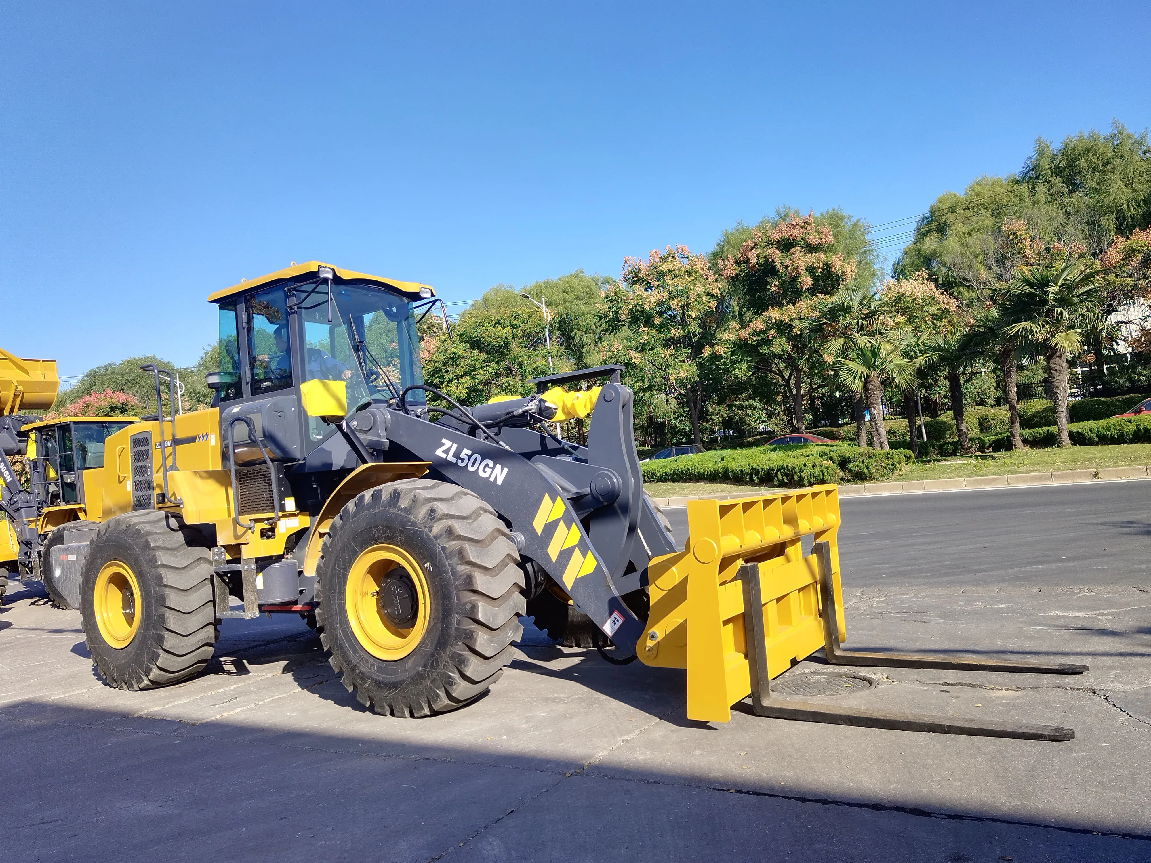 Factory Zl50gn Wheel Loader Price 5ton Payloader Stage Ii Engine - Buy ...