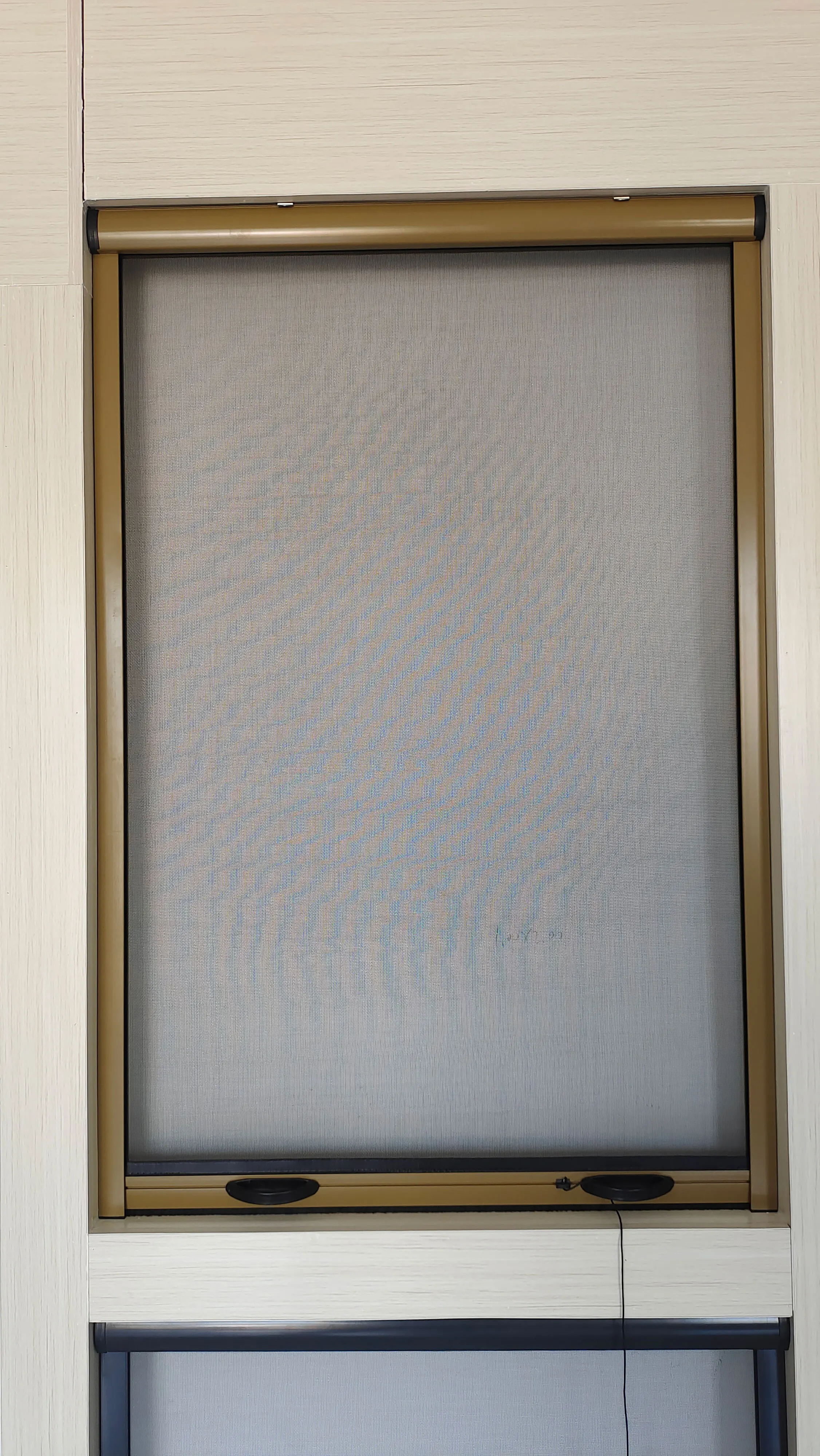 Standard Model Retractable Rolling Insect Screen Window Aluminum Frames ...