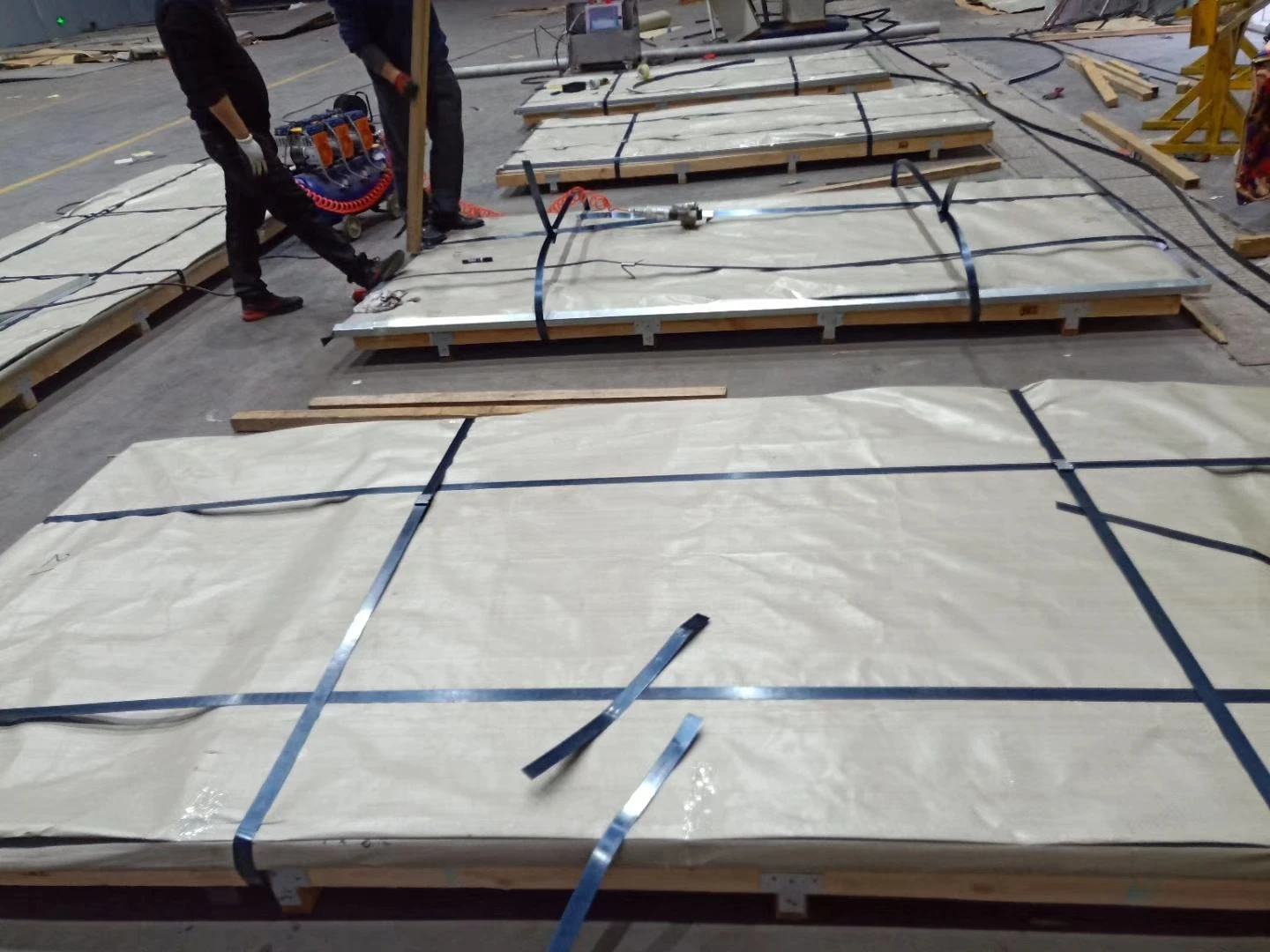 Wholesale H Shape Steel Beam Q235b / Q345b / Ss400 Steel H-beams Hot ...