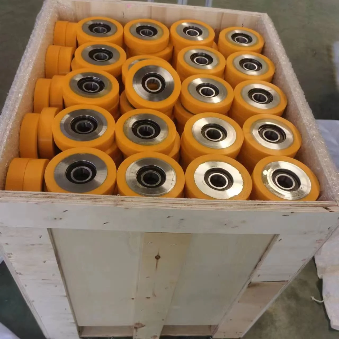 High Hardness Polyurethane 65D Pallet Roller Wheels Load Wheel Rubber ...