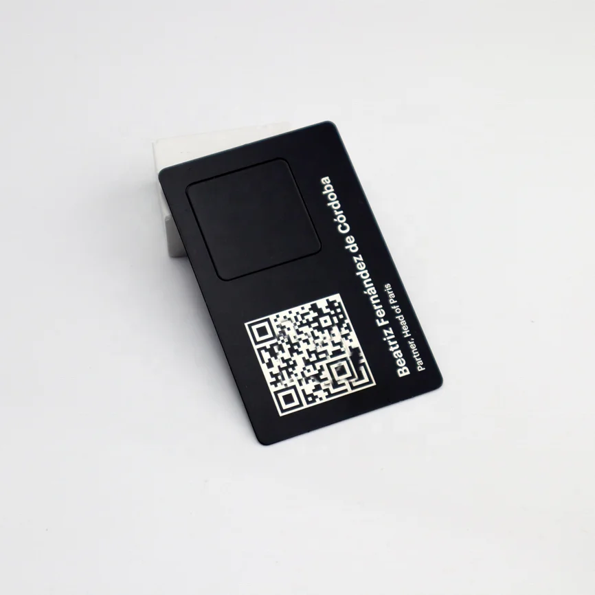 Customized NFC Gold Metal Business Cards - Durable & Stylish