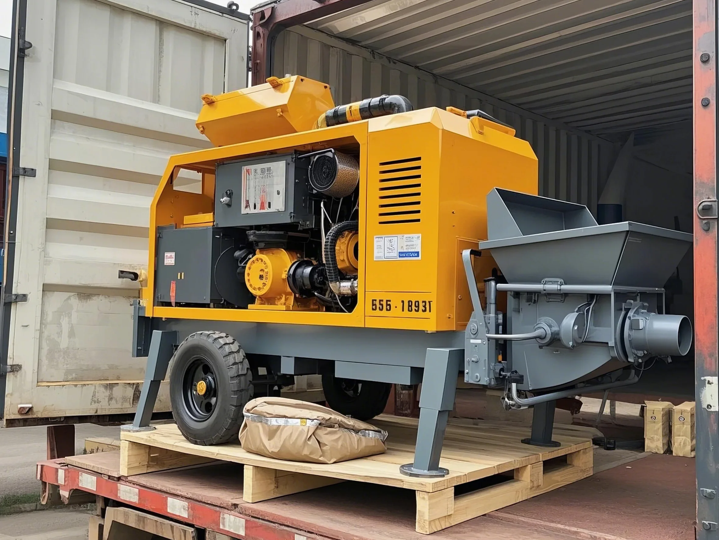 Manual Control Diesel-Powered Concrete Pumps 22M/H Output Anti-Clogging ...