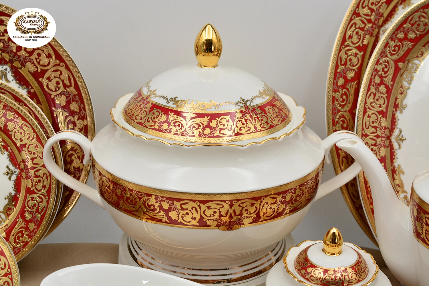 Royal Style Embossed Real Gold Dinnerware Set for 12