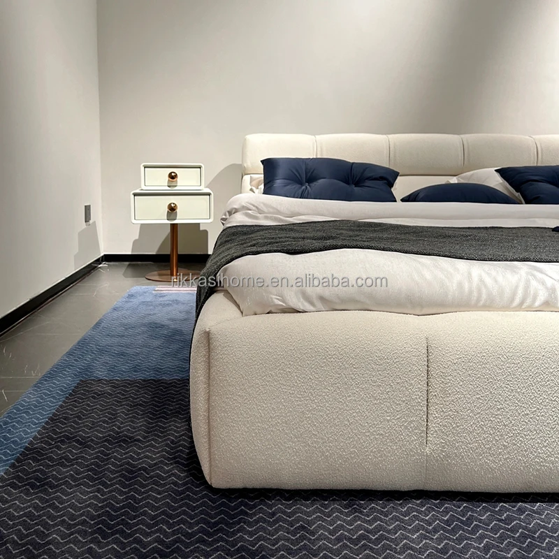Rikkasi Italian Light Luxury Modern Bed Puffs & Solid Wood