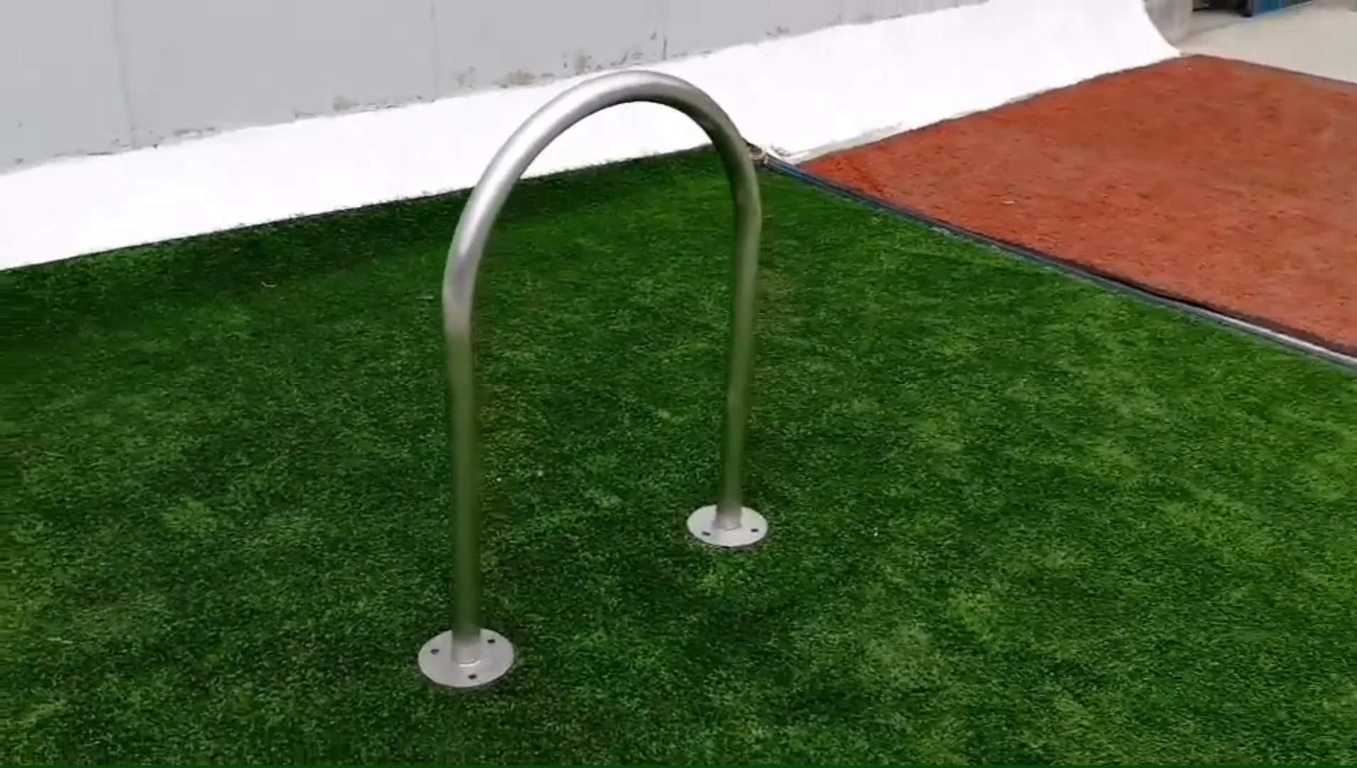 Outdoor Vertical Metal Bike Storage Rack Outside Public Place Patio ...