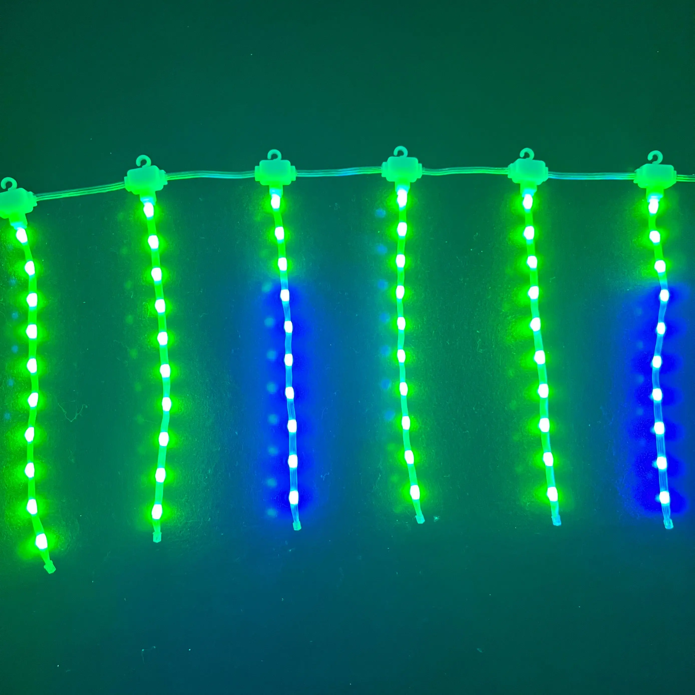 100 Pixels/string 12V RGB Smart LED Pebble Seed Icicle Light