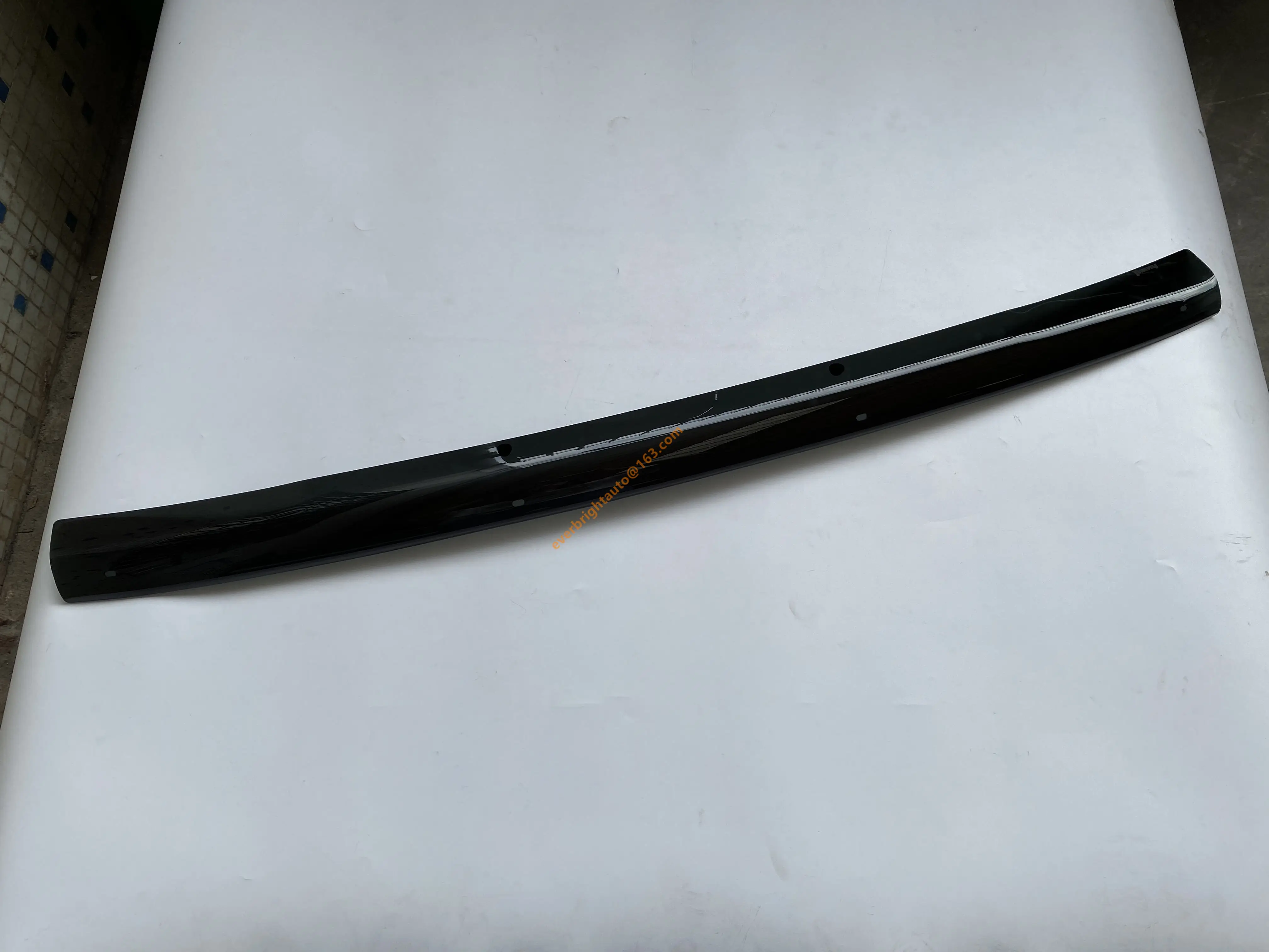 Jimny Genuine Suzu Jimny Smoked Hood Guard - 2019+ Bodykit