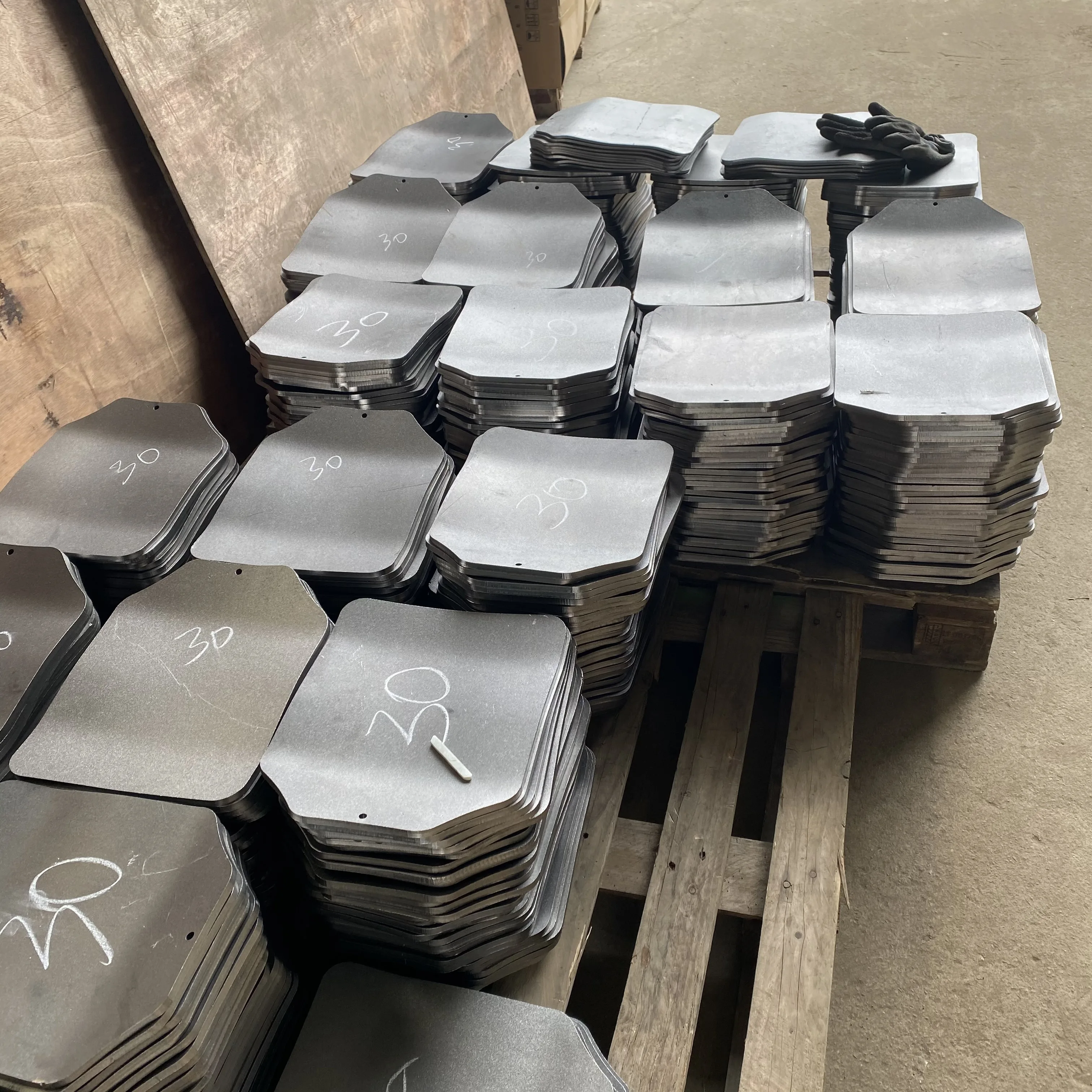 Wholesale Gym Body Training Curved Steel Plate Carrier Loading Weighted ...