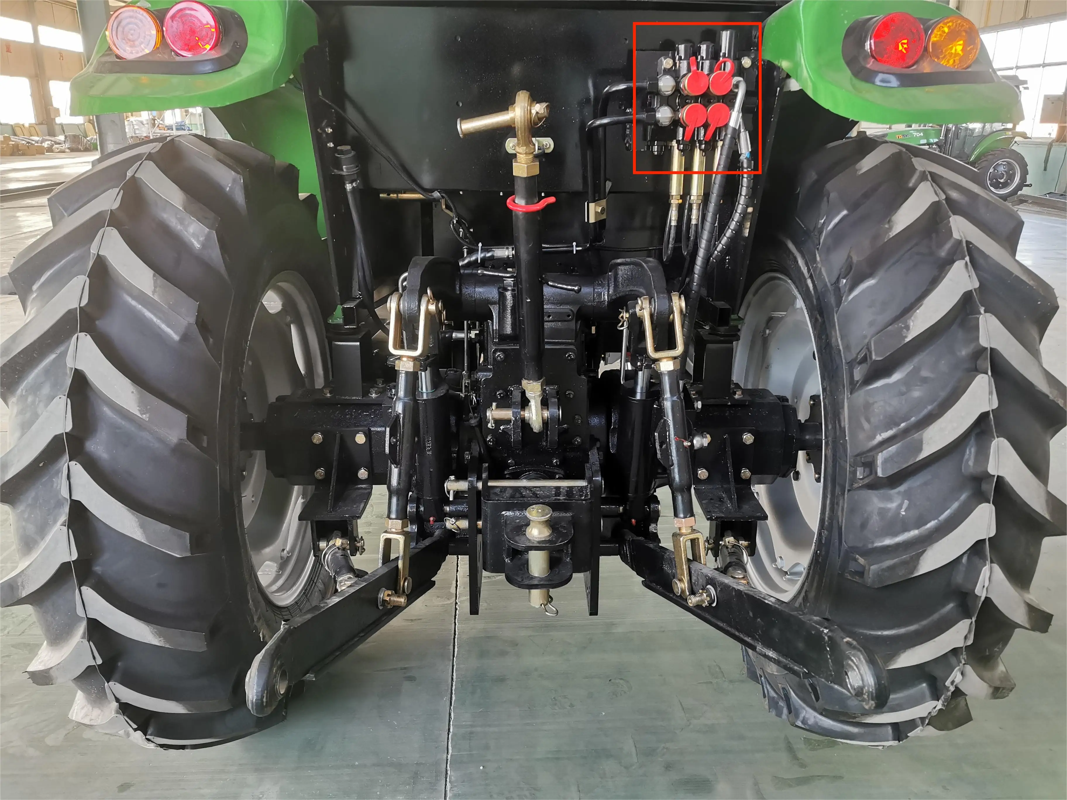 Tractor Tavol 1104 Small 90hp 4WD Farming Tractor for Sale