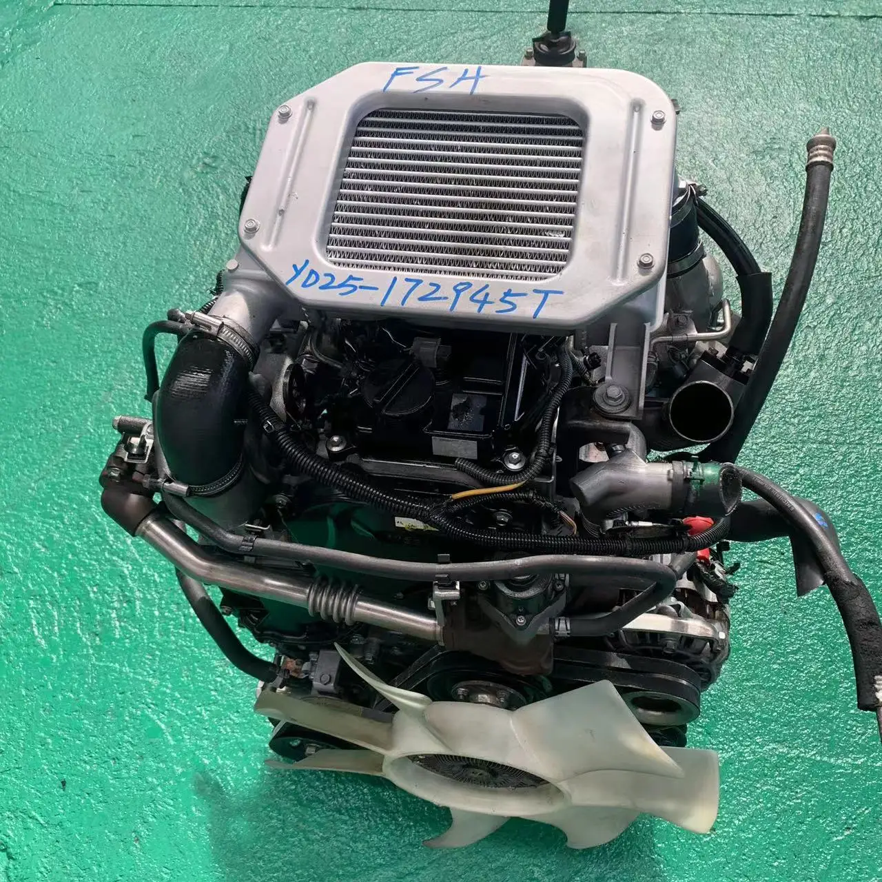 Japan Nissan Original YD25 Diesel Engine for Trucks & Jeeps