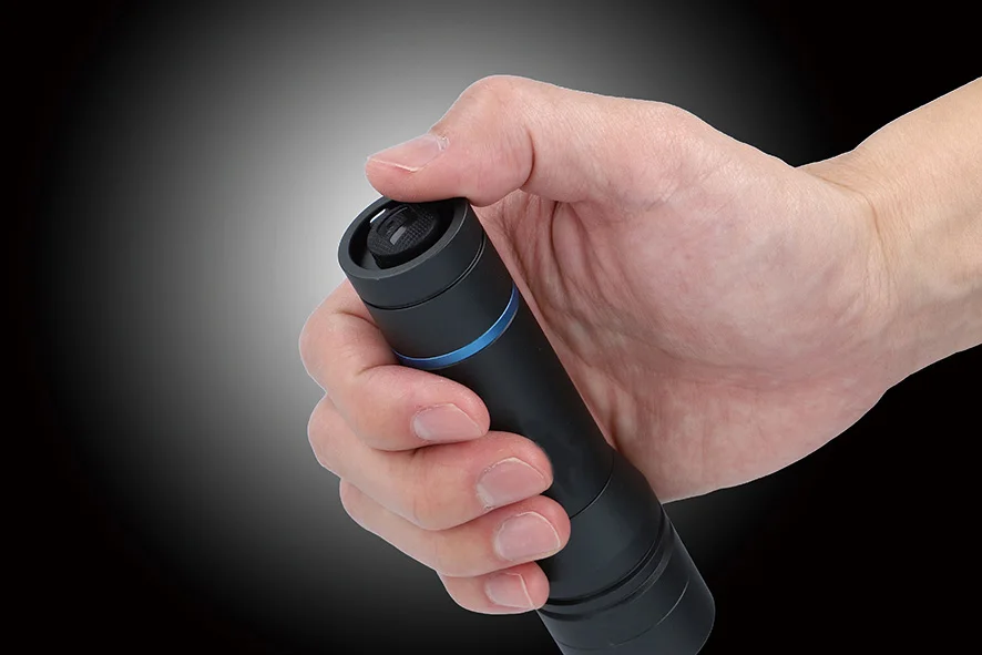 Alibaba.com: 490lm 3AAA aluminum rechargeable flashlight, waterproof ...
