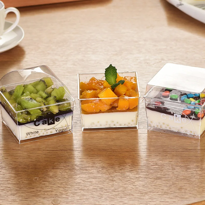 Square PS Plastic Tiramisu Container Box - Eco-friendly
