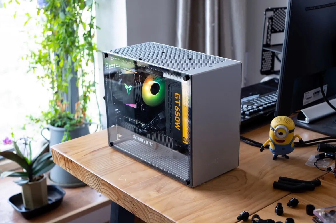 Aluminum MATX Case - C2P Desktop Chassis for Gaming