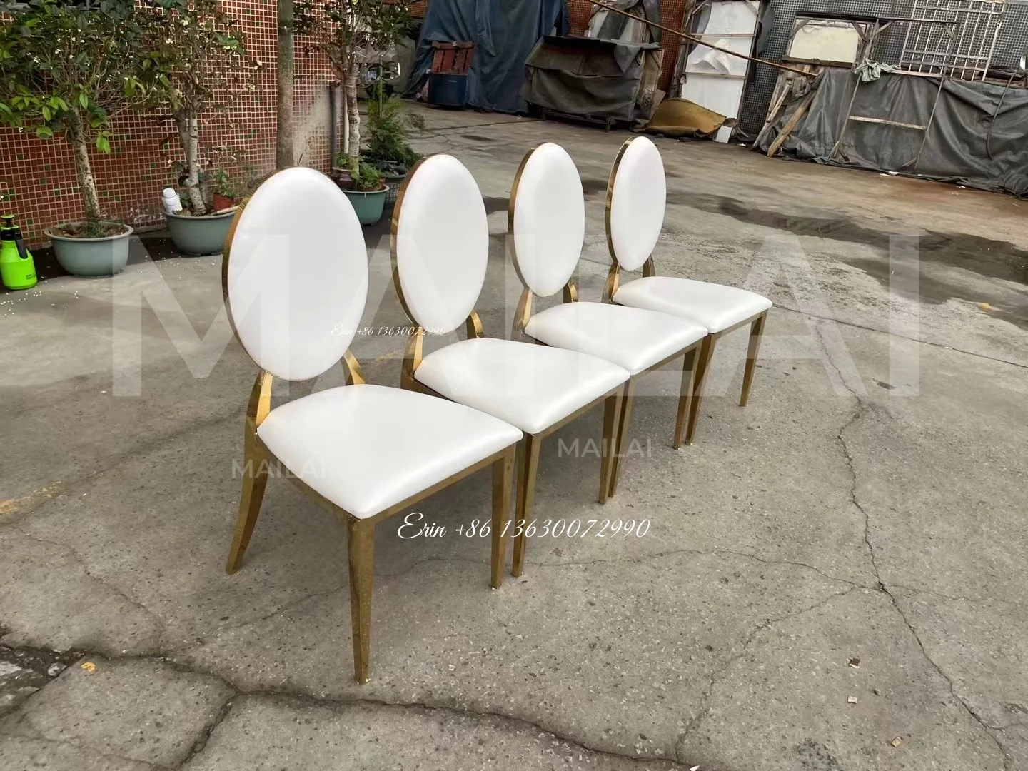 Hotel Gold Round Back Stackable Wedding Chair - Durable & Stylish