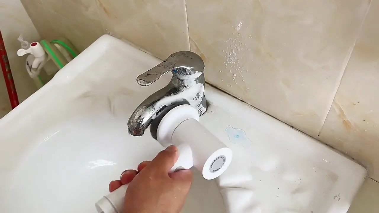 360 Rotating Automatic Cordless Kitchen Dishwashing Brush Sink Cleaner ...