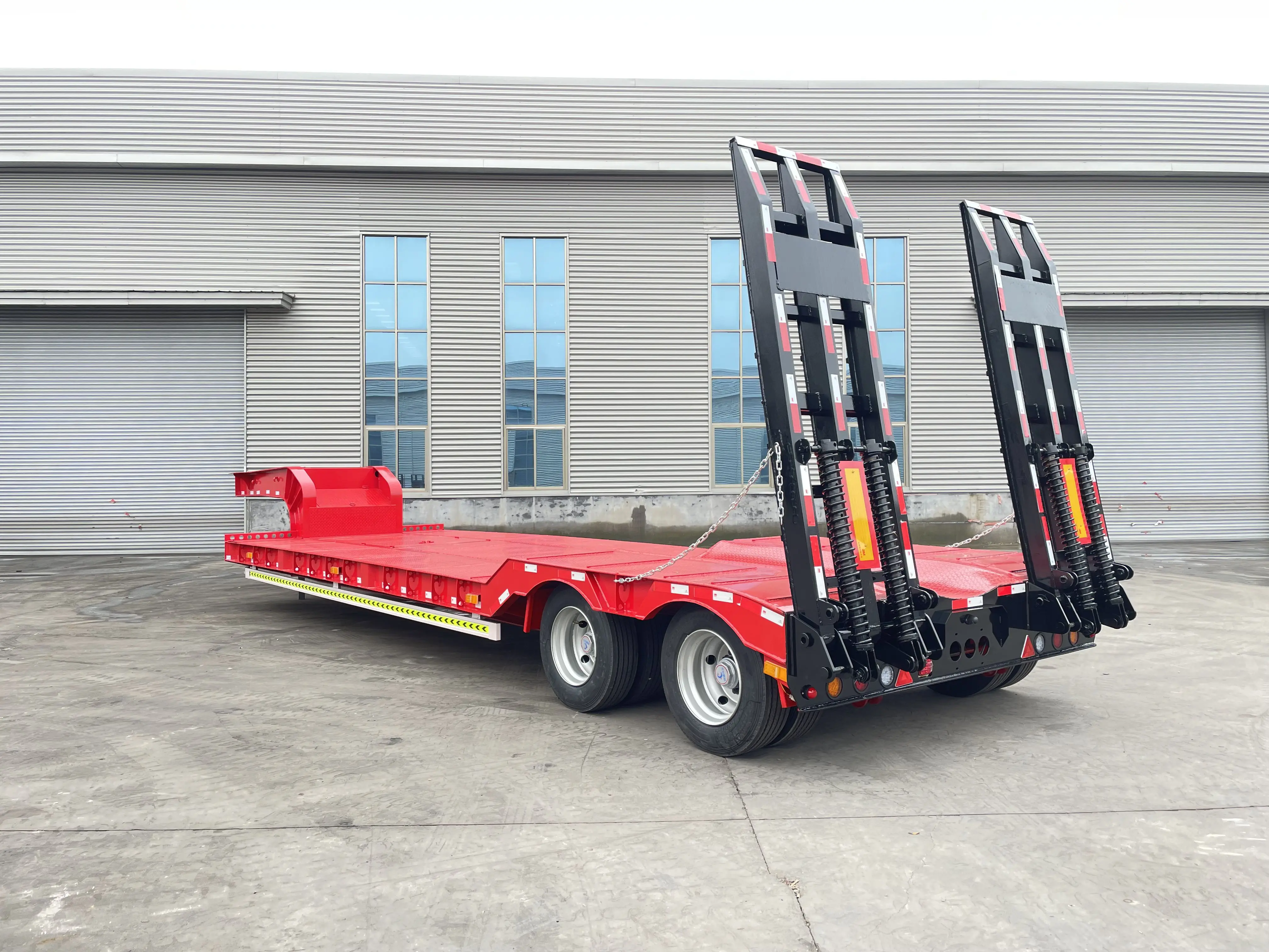 Factory Manufactures Gooseneck Traile 3 Axle 40 Ft Flatbed Semi Low Bed ...