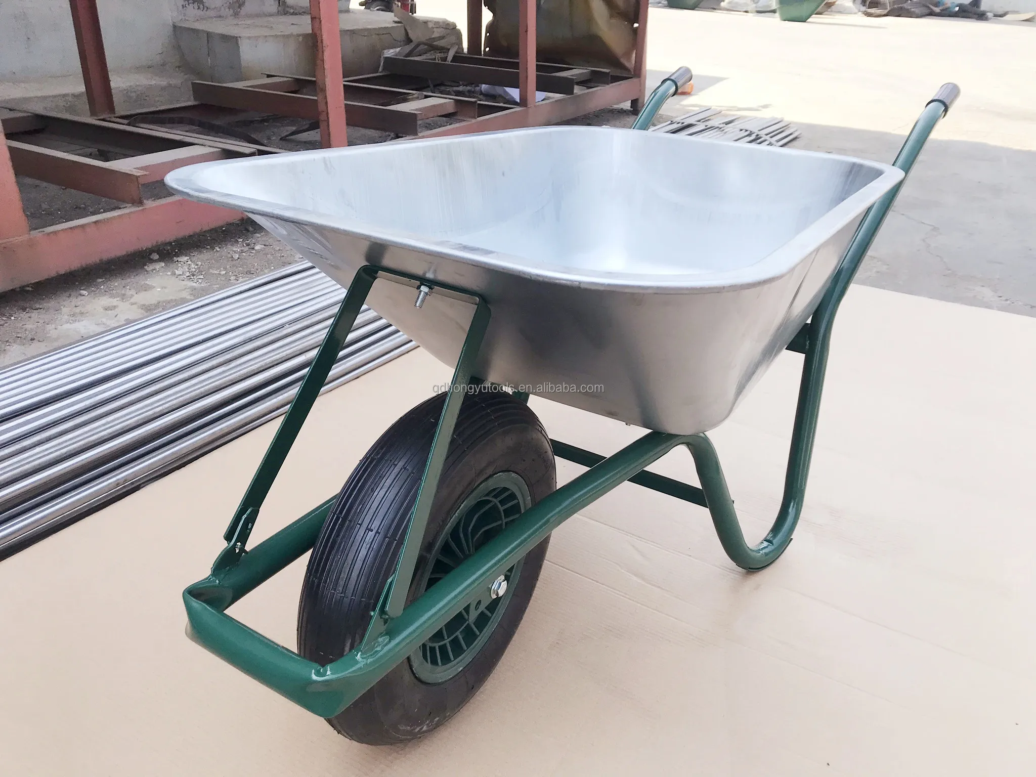 Europe Model Wheelbarrow Wb6414t With 90l 0.7mm Galvanized Tray - Buy ...