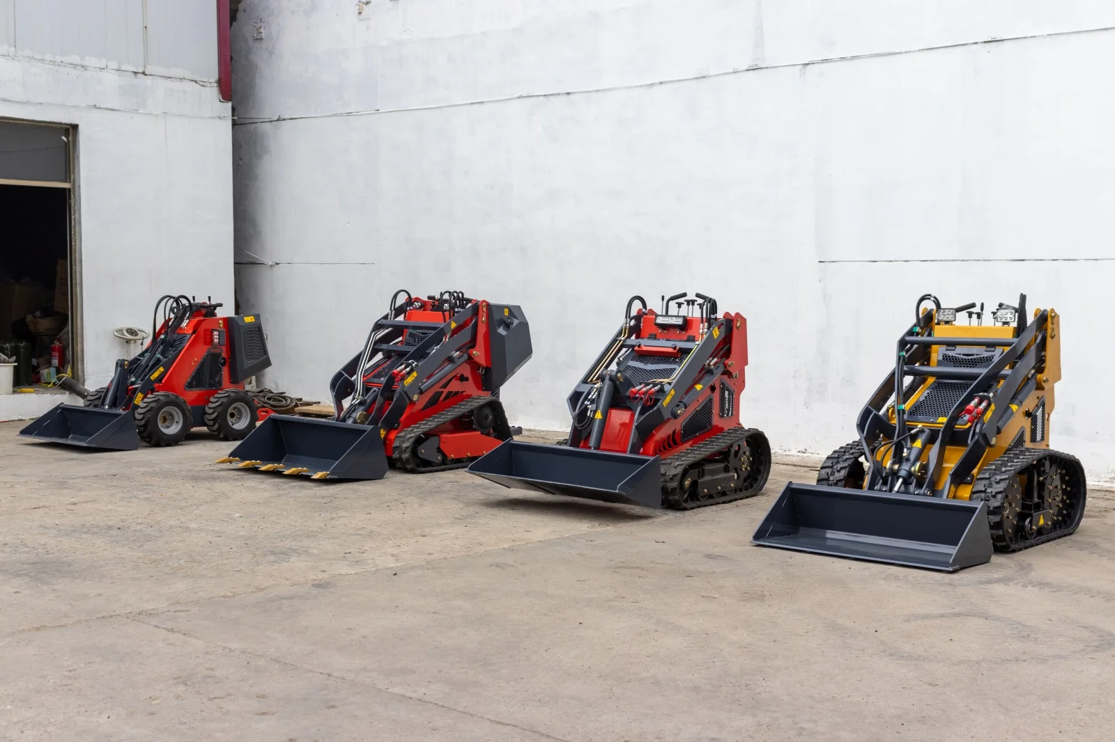 Free Shipping!! China Skid Steer Loader Multi Function 1ton Mini Skid ...