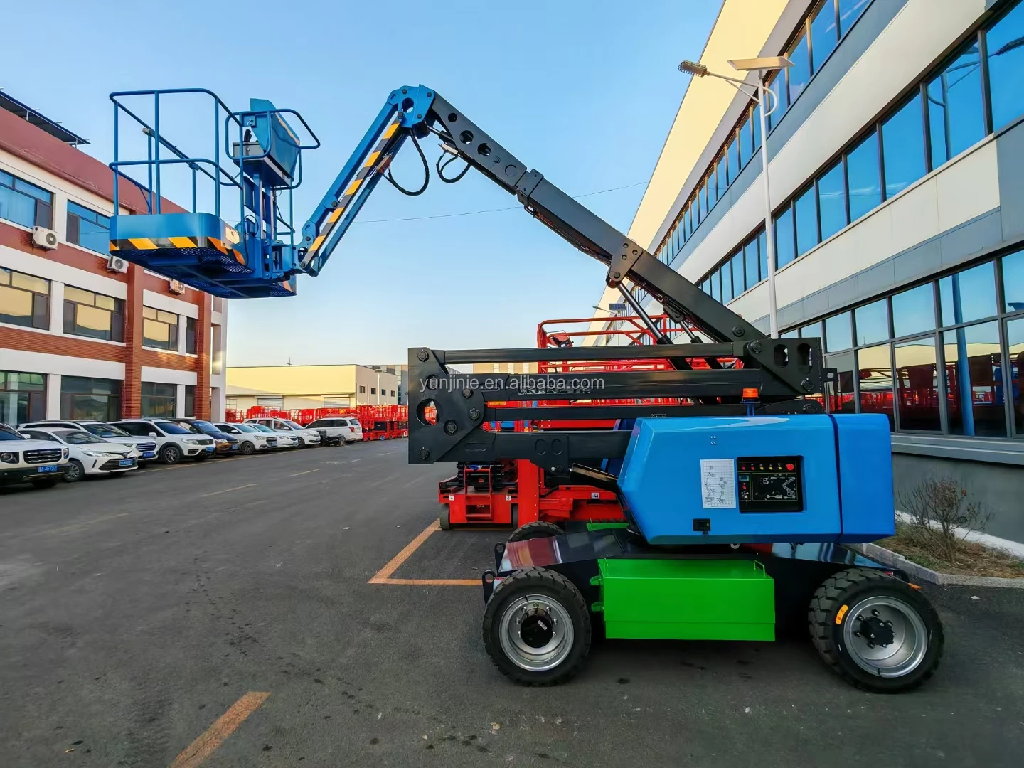 360 Degree Rotation Electric Self-Propelled Articulated for Boom Lift ...