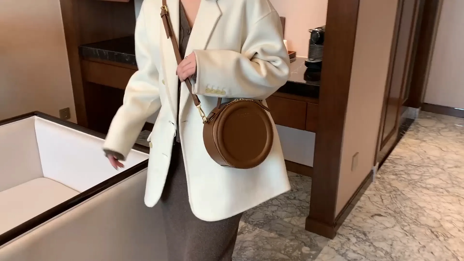 2021 New Arrivals Ladies Round Messenger Handbags Luxury Purses Lady ...