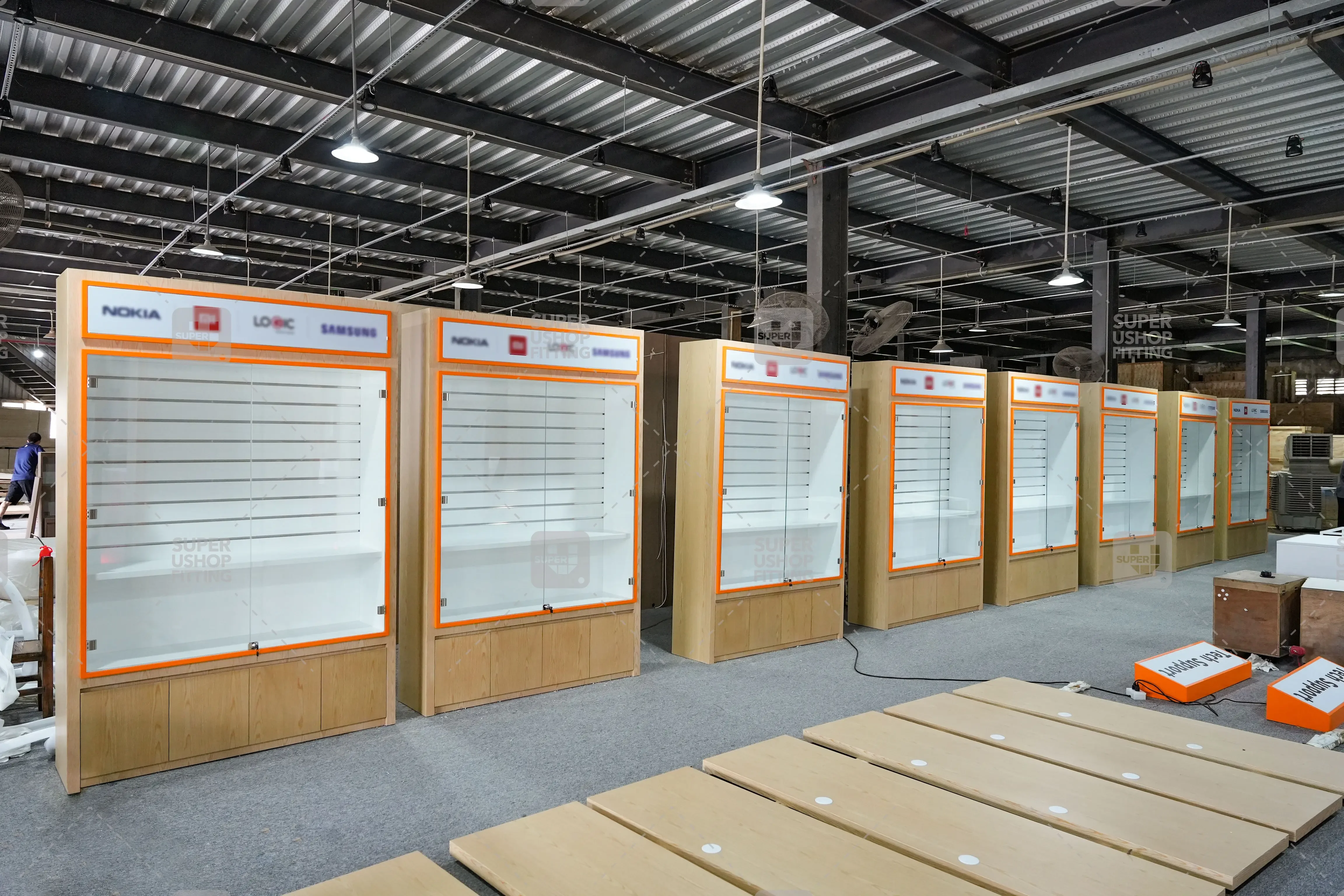 Electronic Mobile Phone Shop Interior Design Wooden Cell Phone ...