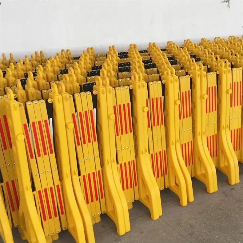 Traffic Safety Plastic Expanding Fence Retractable Telescopic Barrier ...