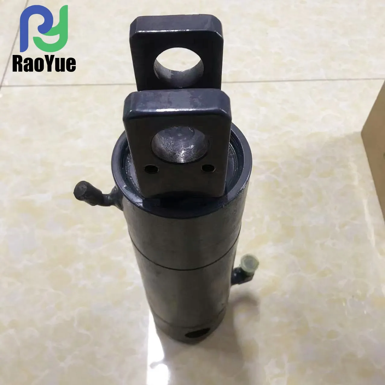 Kubota M9540 Tractor Parts - High-Quality CYLINDER 3C085-94610