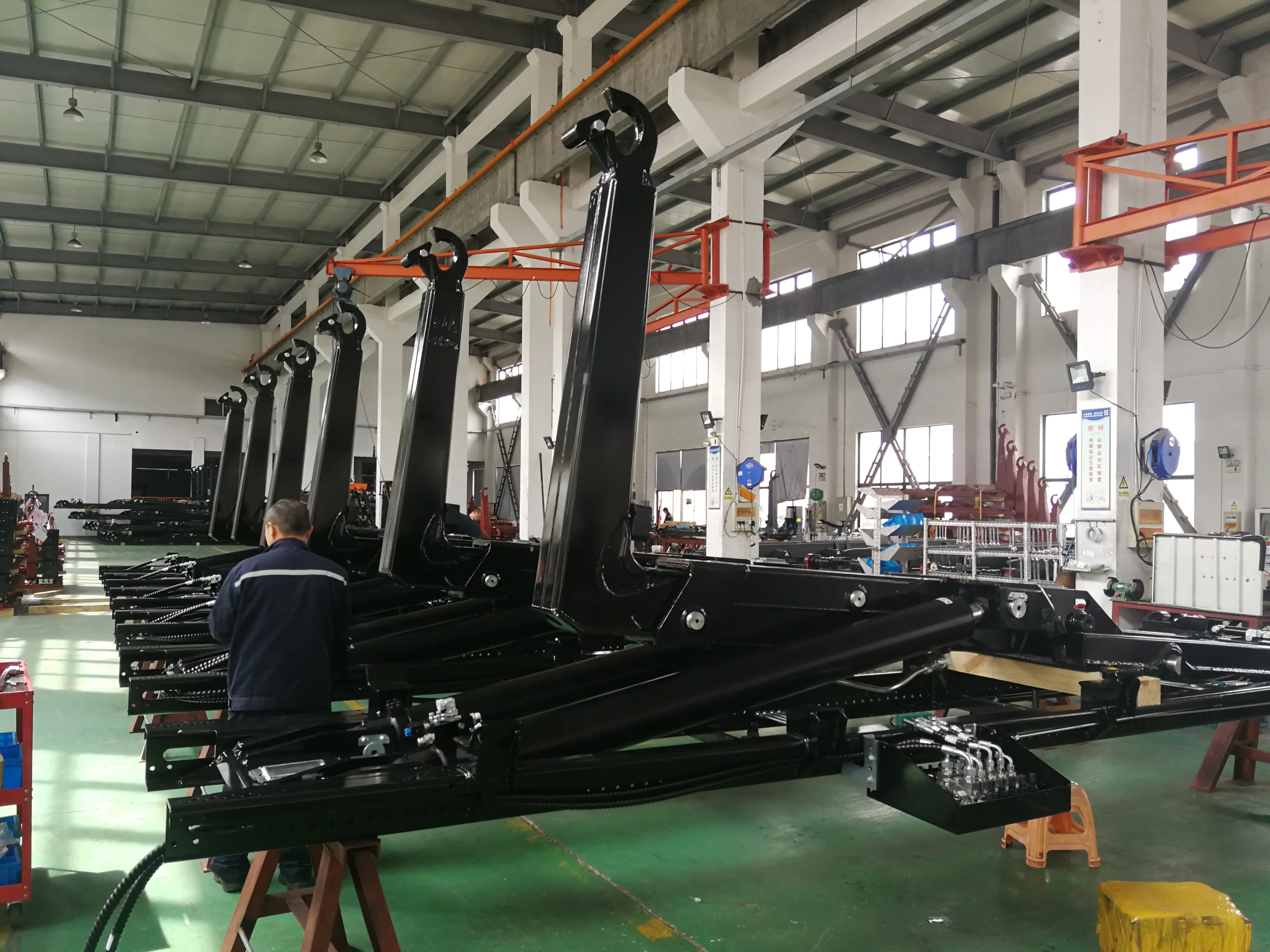16 Tons Roll Container Dumpster Hook Lift Garbage Truck Waste Treatment ...