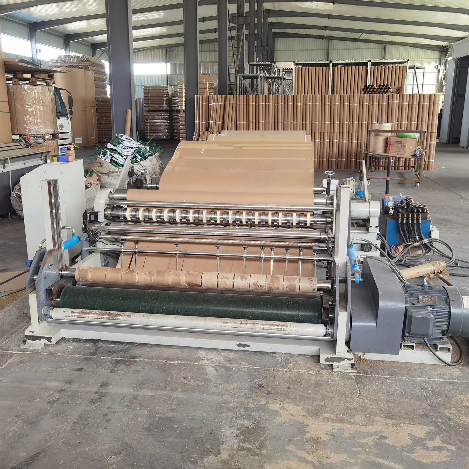 Maxi Tissue Paper Core Roll Slitting Machine - Kraft Paper Cutter