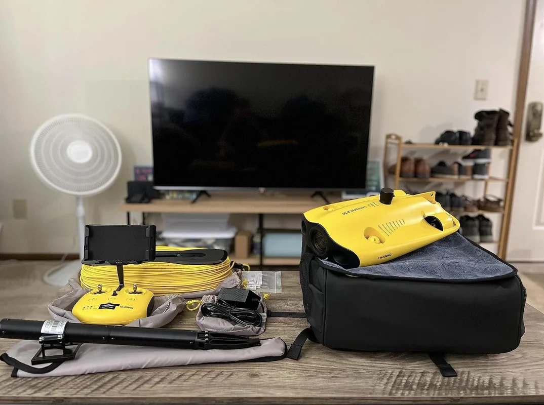 Chasing Gladius Mini S With Robotic Arm Underwater Drone Rov Diving ...