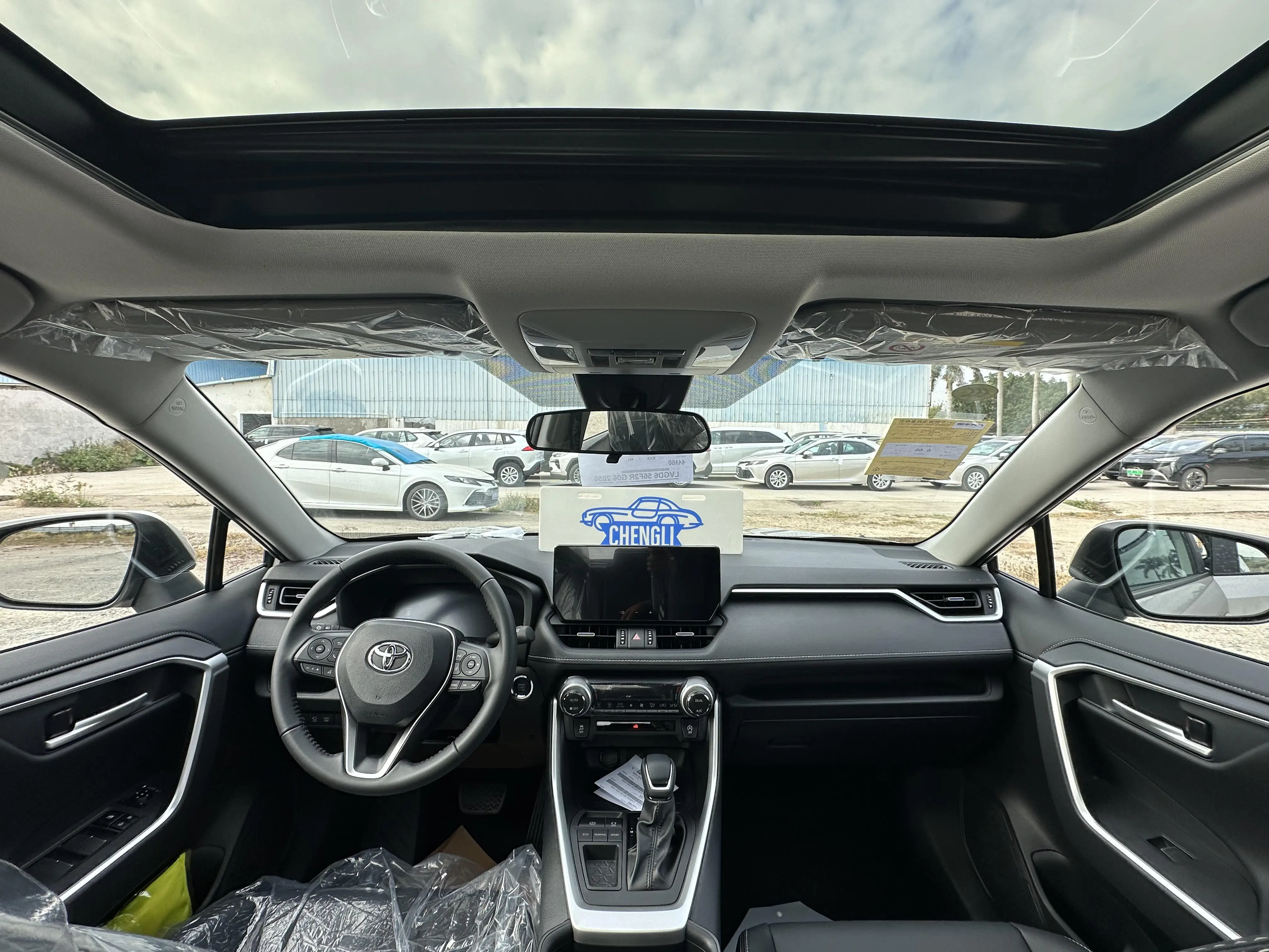 Toyota Wildlander (RAV4) 2.0L Deluxe Edition - Automobile trade