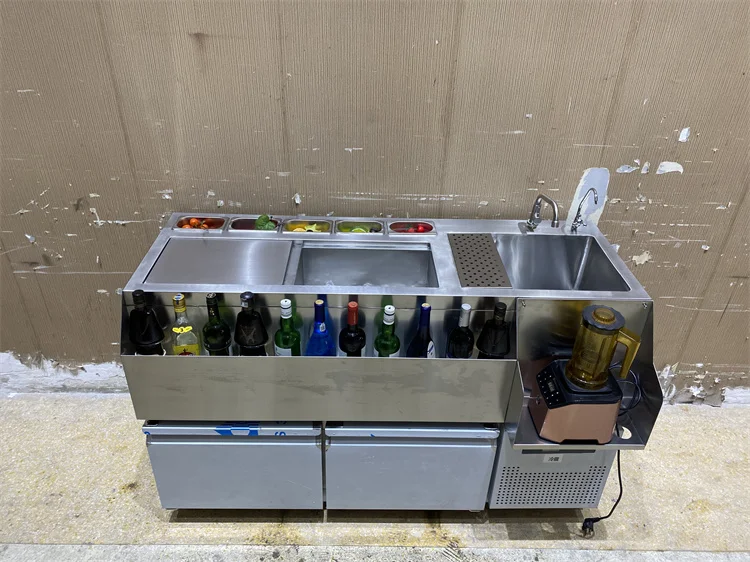 Cocktail Bartender Station - Customizable & High Quality