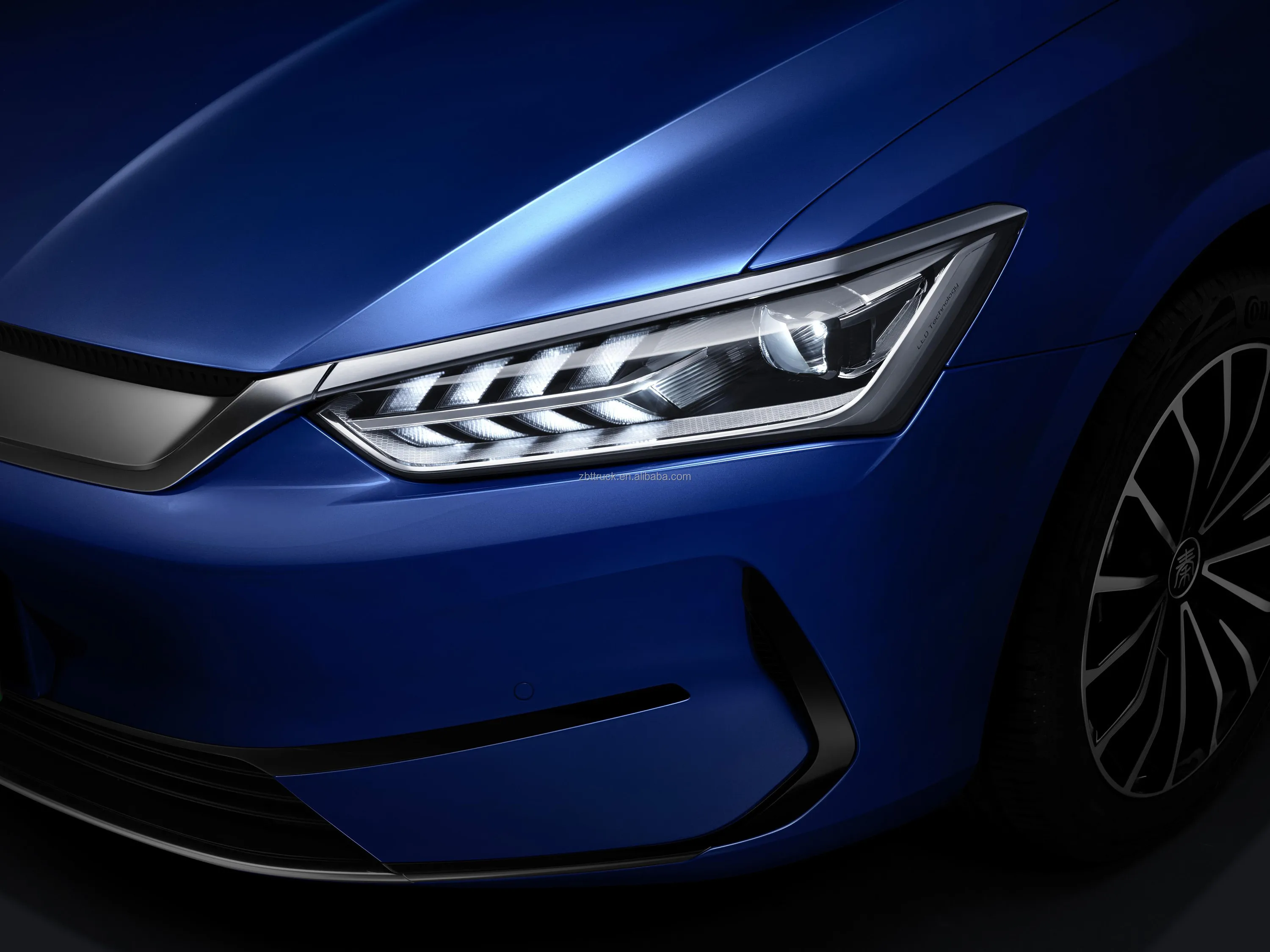 BYD Qin Plus EV - High Speed Electric Sedan with PM2.5 Filter