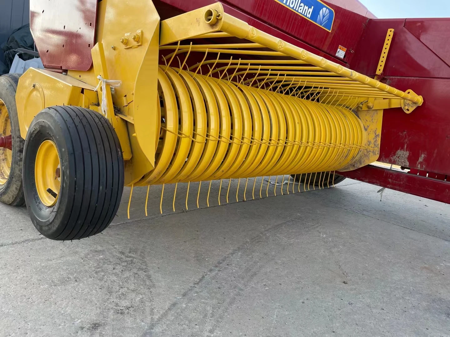 Used/second Hand Farm Hay Square Baler Massey Ferguson 1840 Small Mini ...